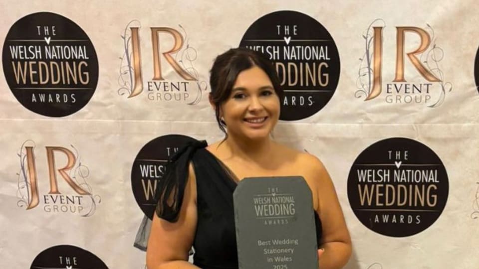 Daughter of IGS owner wins Welsh business award | Print Monthly